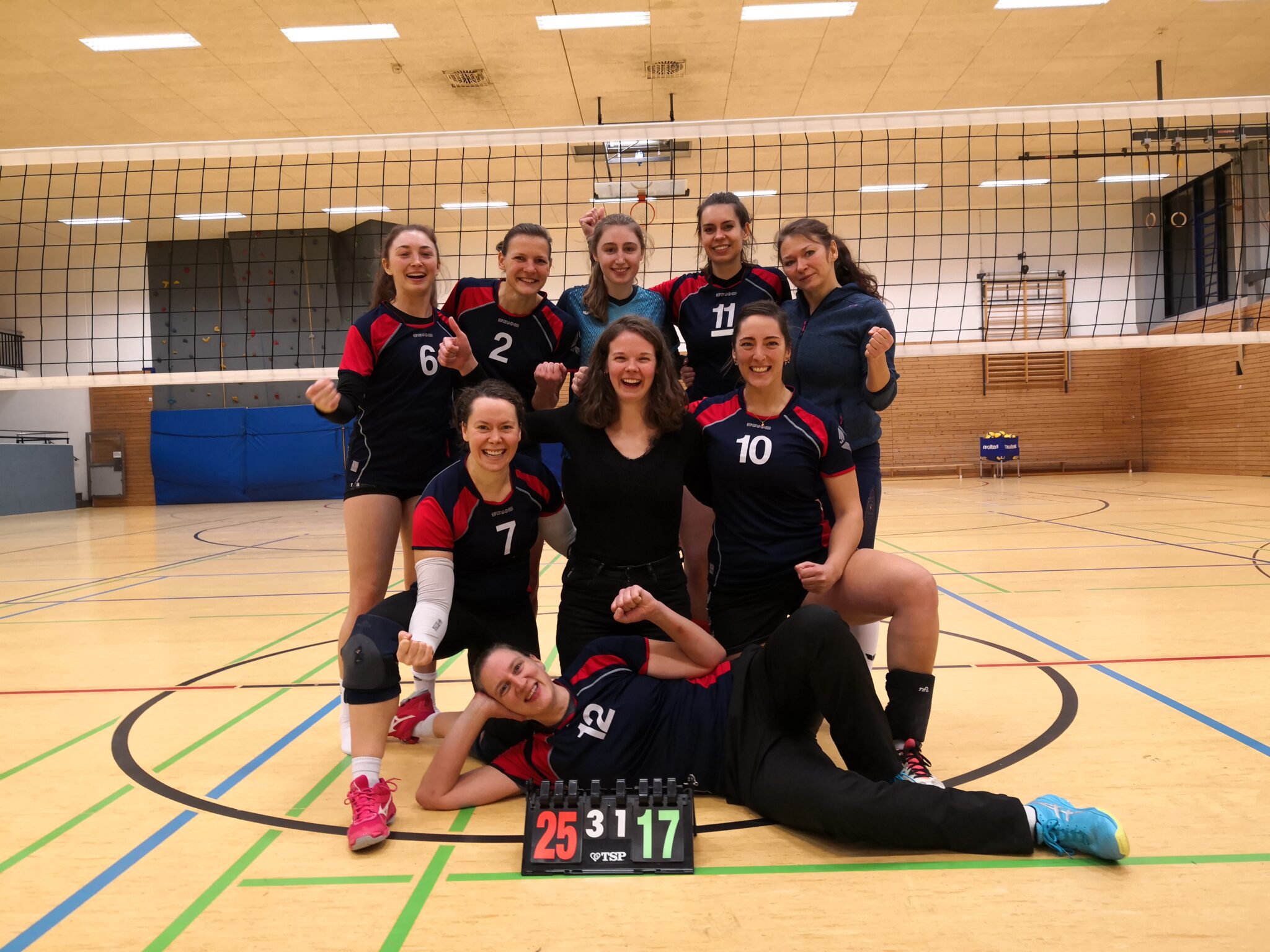 Starke Leistung und starke Nerven | TSV Rot Weiß Auerbach – Volleyball